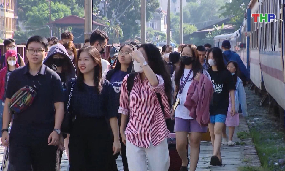 Du khách tới Hải Phòng đạt gần 8 triệu lượt - Báo và Phát thanh, truyền ...