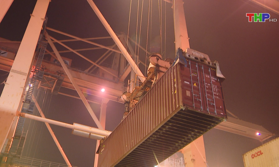 Cảng Hải Phòng phấn đấu duy trì tăng trưởng - Trung Tâm báo chí và ...