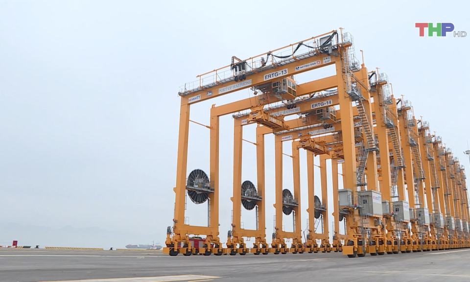 Tiến độ Dự án bến container số 3 và số 4 - Báo và Phát thanh, truyền ...