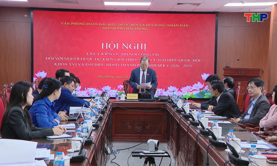 Lấy ý kiến cử tri nơi công tác đối với người được giới thiệu ứng cử đại ...